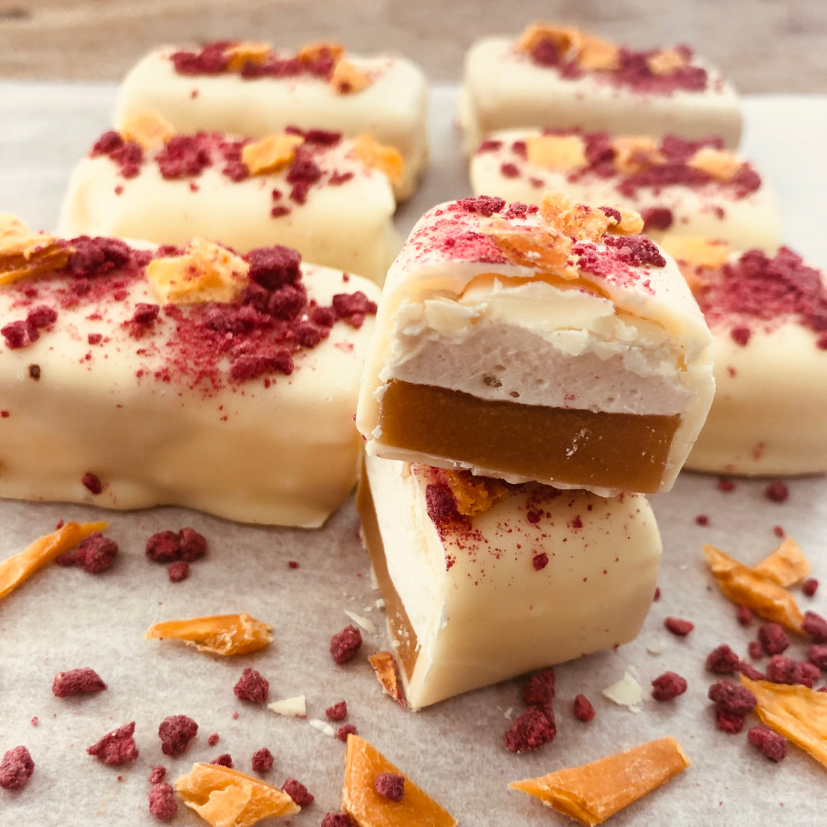 Lemon & Raspberry Caramallow Mini Bar with White Belgian Chocolate ...